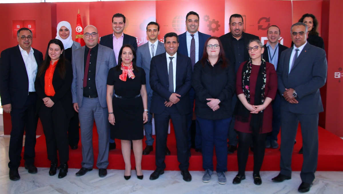 Smart Tunisia : signature d’accords pour la création de 800 ...