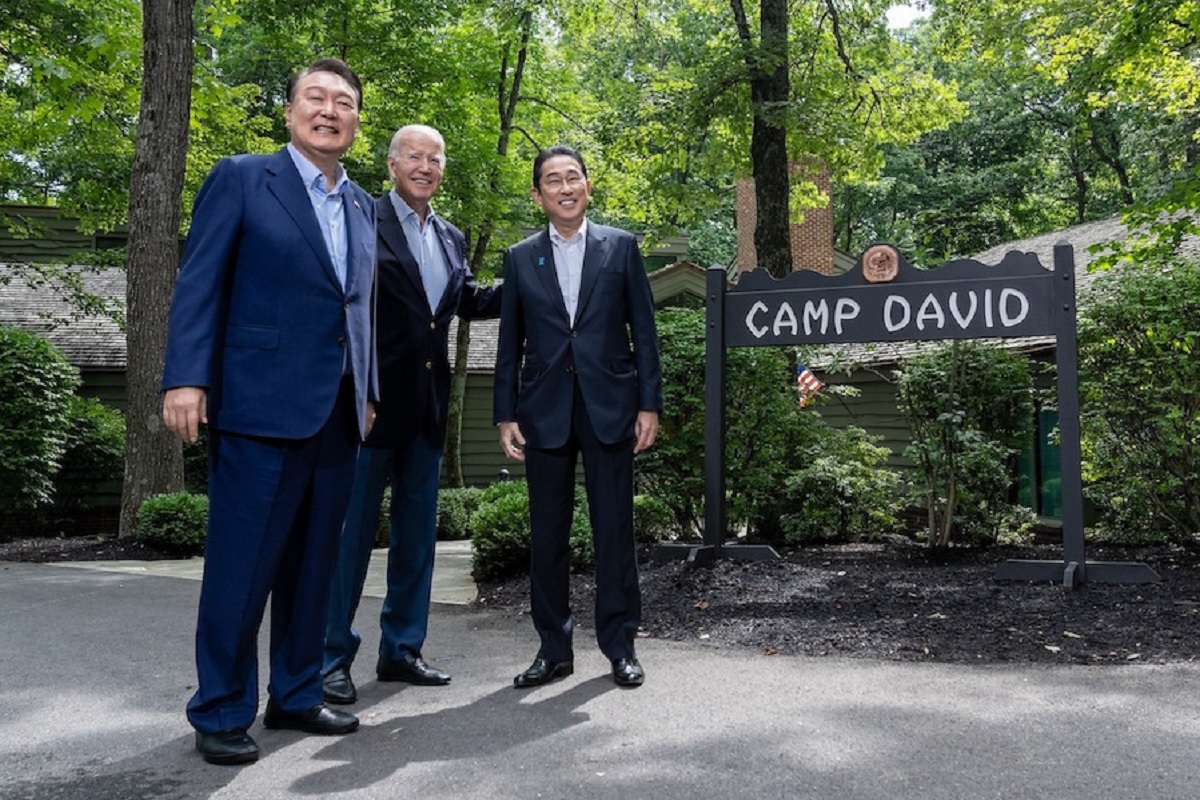 Les bonnes questions : l'histoire retient Camp David, encore?!