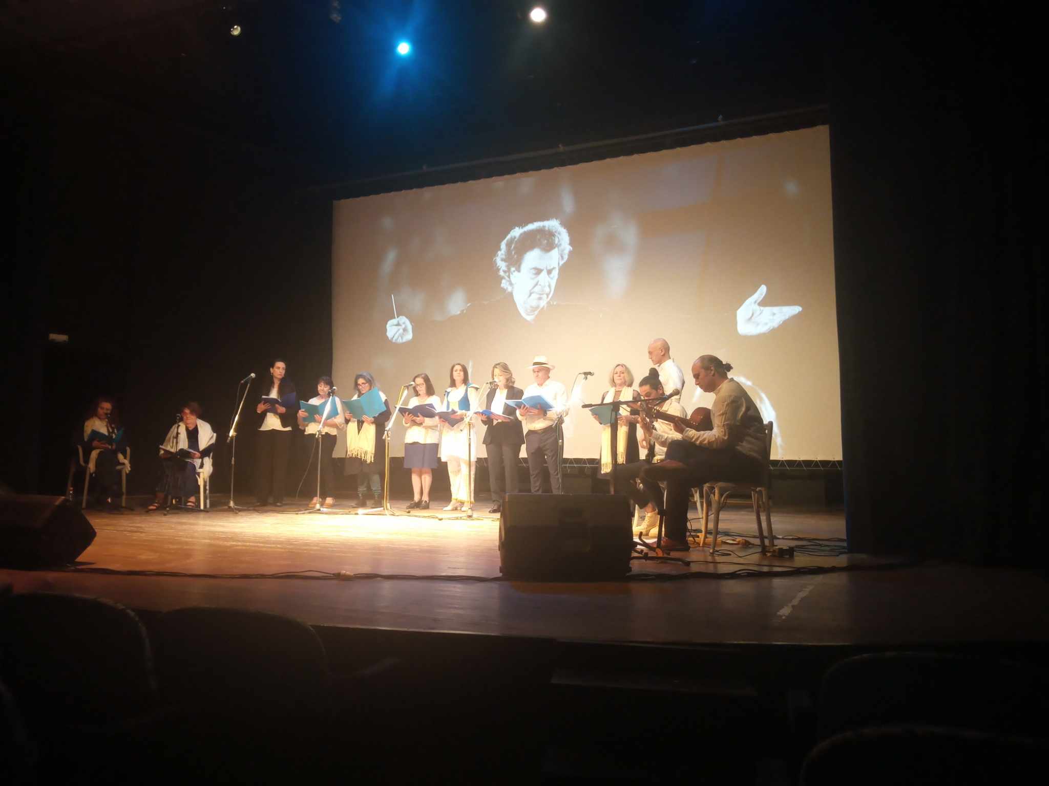 Le Chœur de chants grecs de Tunis: un spectacle captivant qui célèbre ...